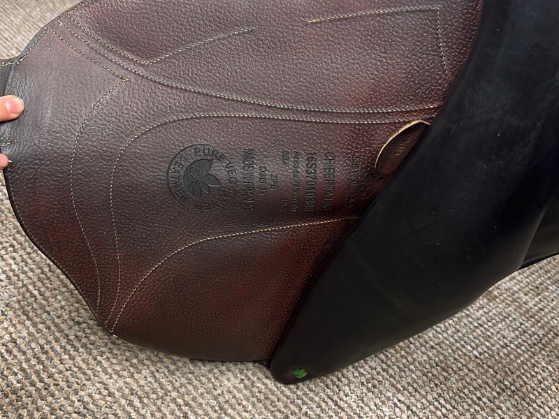 18 inch Devoucoux Chiberta Lab Brown Medium - S5398