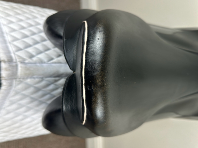 17 inch Prestige Roma Jump Black Medium Wide - C3390