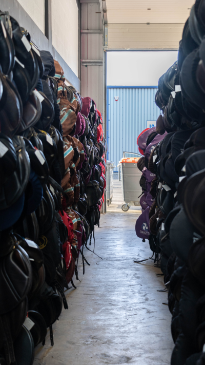 What are adjustable saddles? - Horse Blog | The Saddle Bank