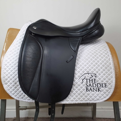 Thorowgood dressage Saddles | The Saddle Bank