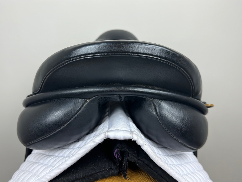 17 inch Ideal VSD Absolute Black Medium Wide - C2763