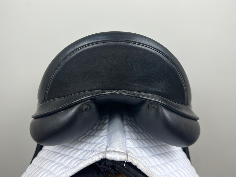 17 inch Equipe Olympia Black Medium Wide - C2789