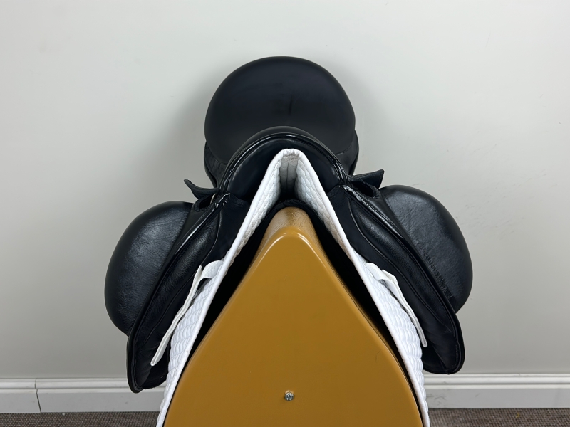 17.5 inch Custom Saddlery Icon Flight Black Medium - C2901