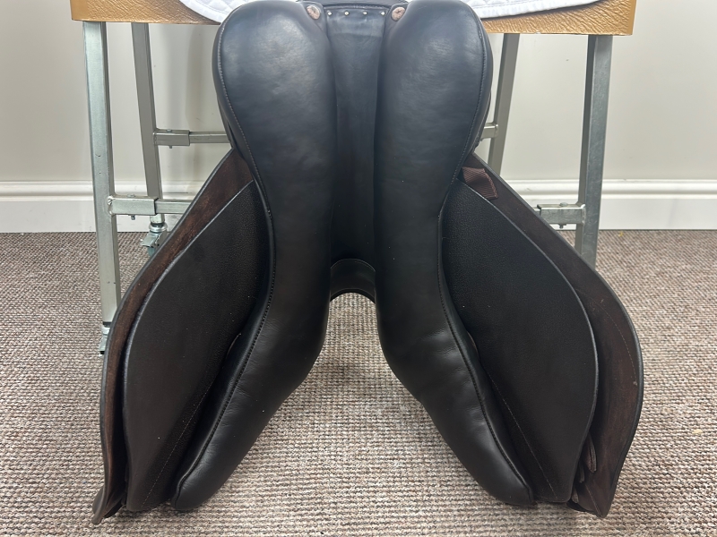 17 inch Cavaletti Collection Dual Flap GP Brown Adjustable - S5151