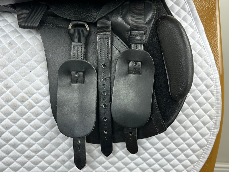 16 inch Kent and Masters Pony Club MPO Black Adjustable - C3077