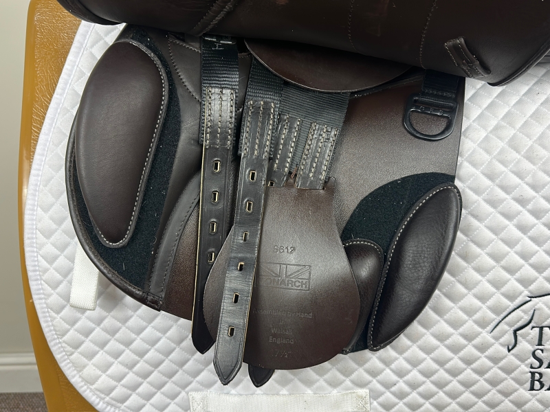 17.5 inch GFS Monarch VSJ S612 Brown Adjustable - S5212