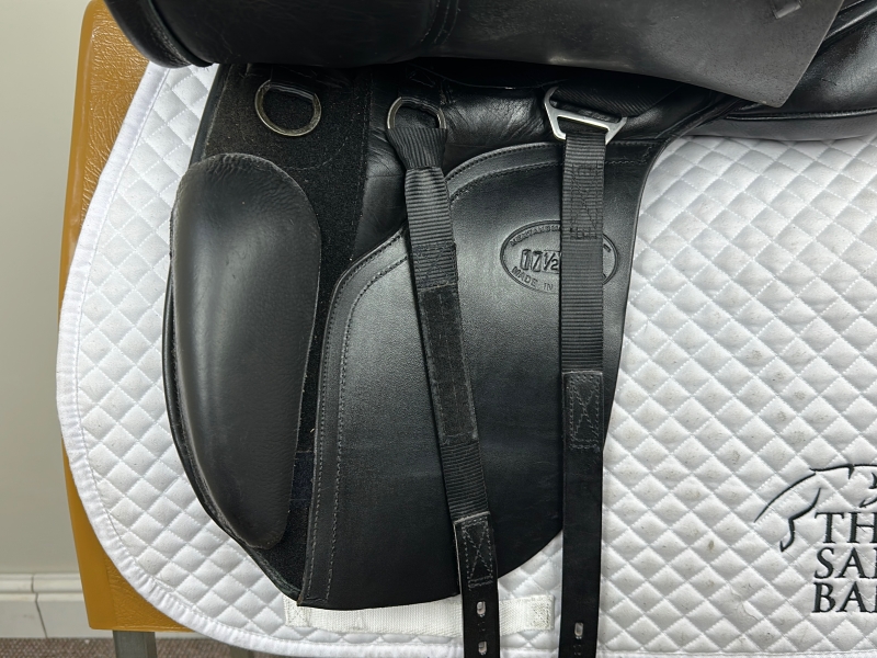 17.5 inch Kent and Masters Original Dressage MDR Black Adjustable - S5286