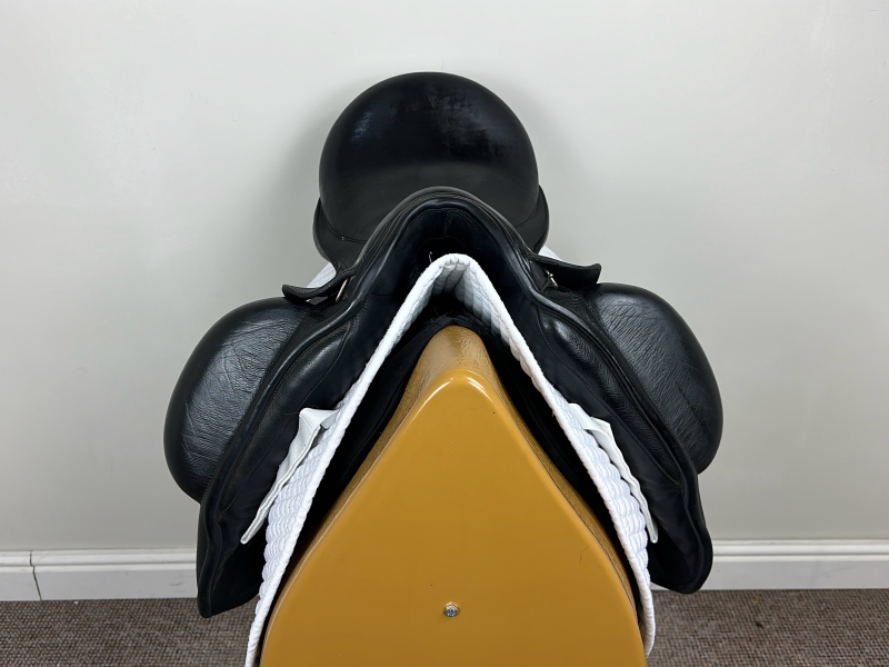 17.5 inch Custom Saddlery Icon Flight Black Medium Wide - C3567