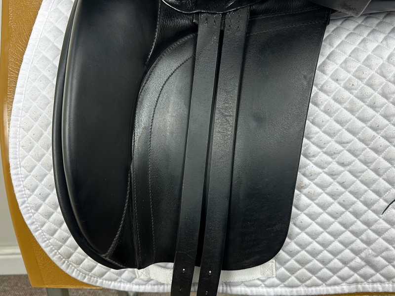 17 inch Ideal Jessica Dressage Black Wide - C3583