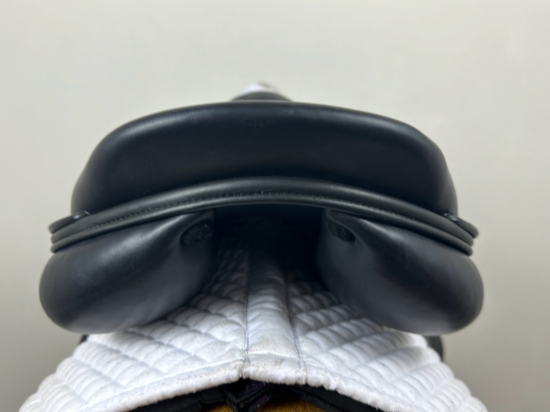 18 inch Amerigo CC Event Black Medium Wide - C3744