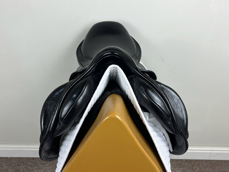 18 inch Exselle Integra Monoflap Black Medium Wide - C3823