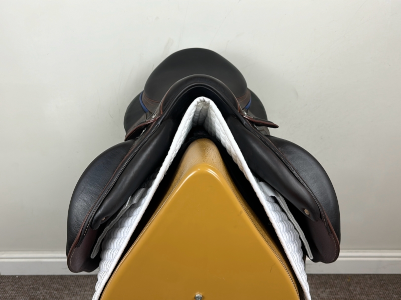 17 inch Devoucoux Chiberta Lab Brown Medium Wide - C6673