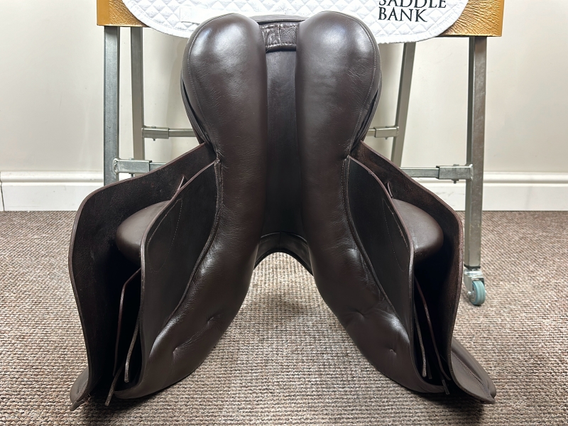 17.5 inch Loxley Foxhunter Brown Wide - C6822
