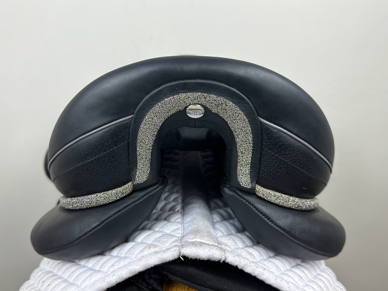 18 inch Devoucoux Makila Harmonie Black Medium Wide - C6994